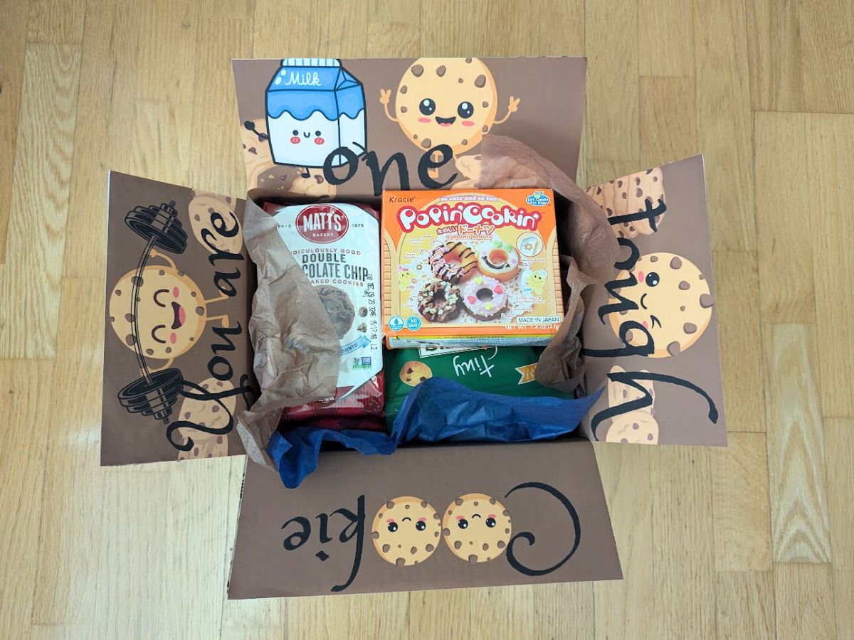 Need An Easy Way to Decorate Your Care Packages?